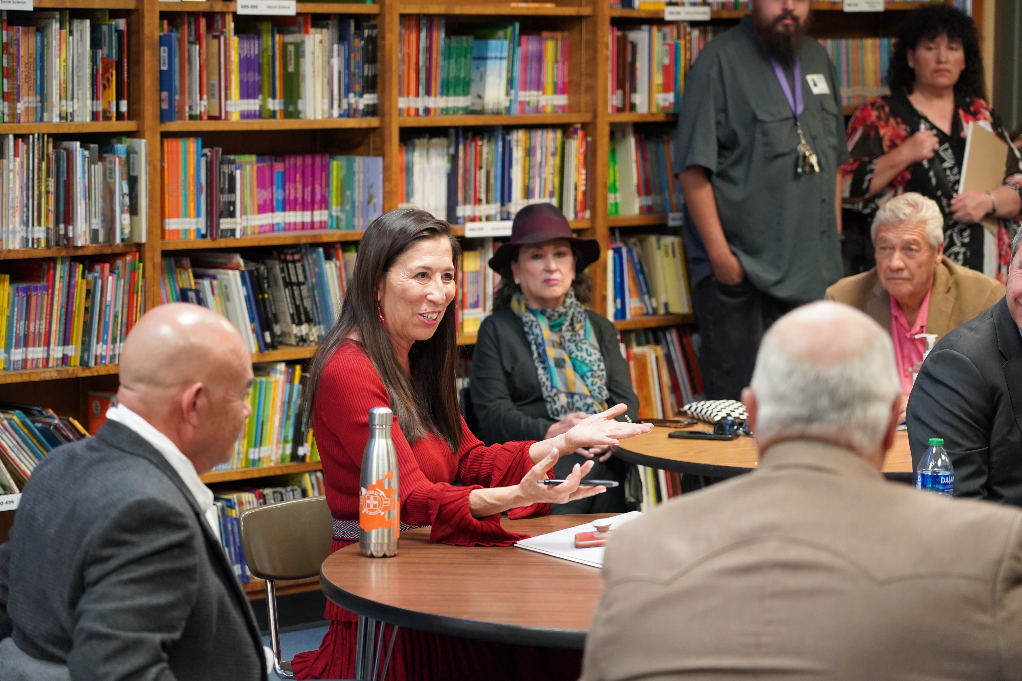 Help with a Federal Agency | Representative Teresa Fernandez